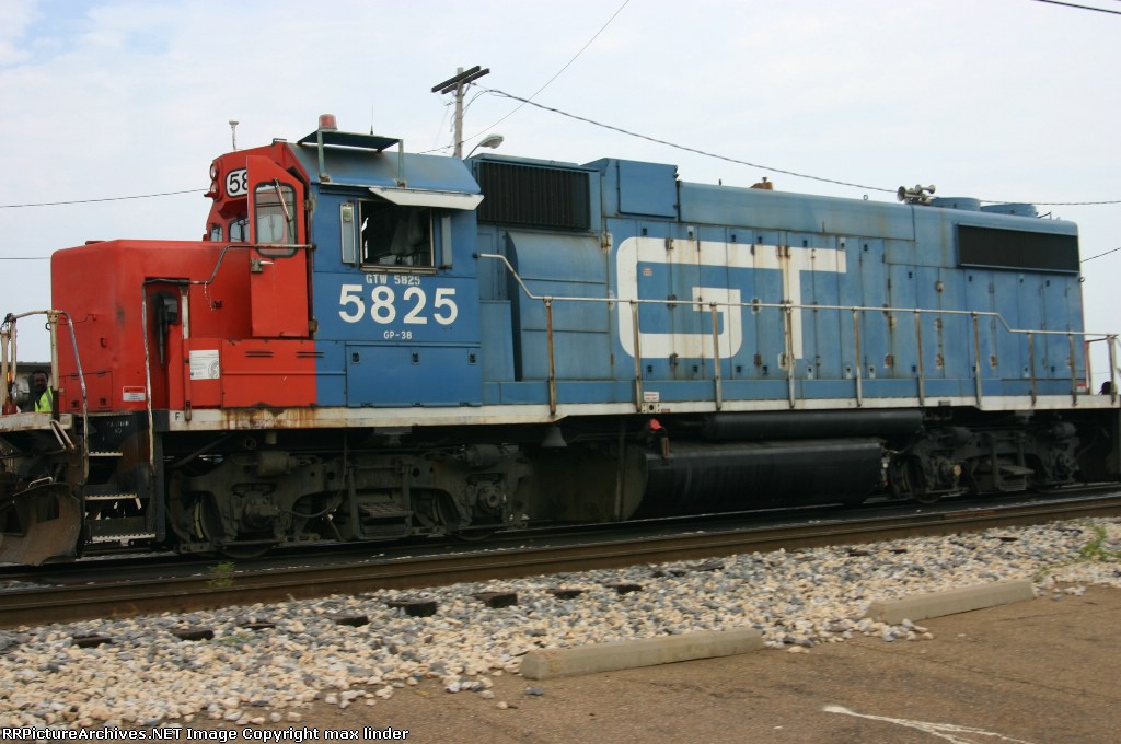 GTW 5825
